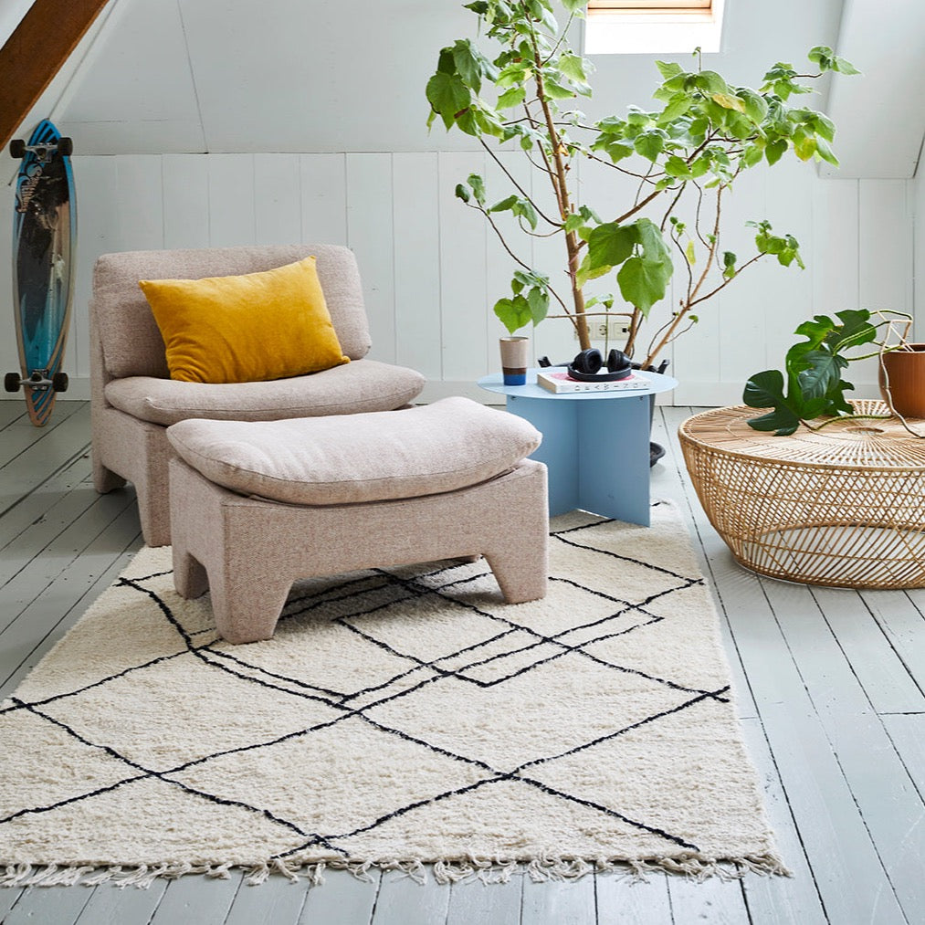 Monochrome Zig Zag Rug by HKliving